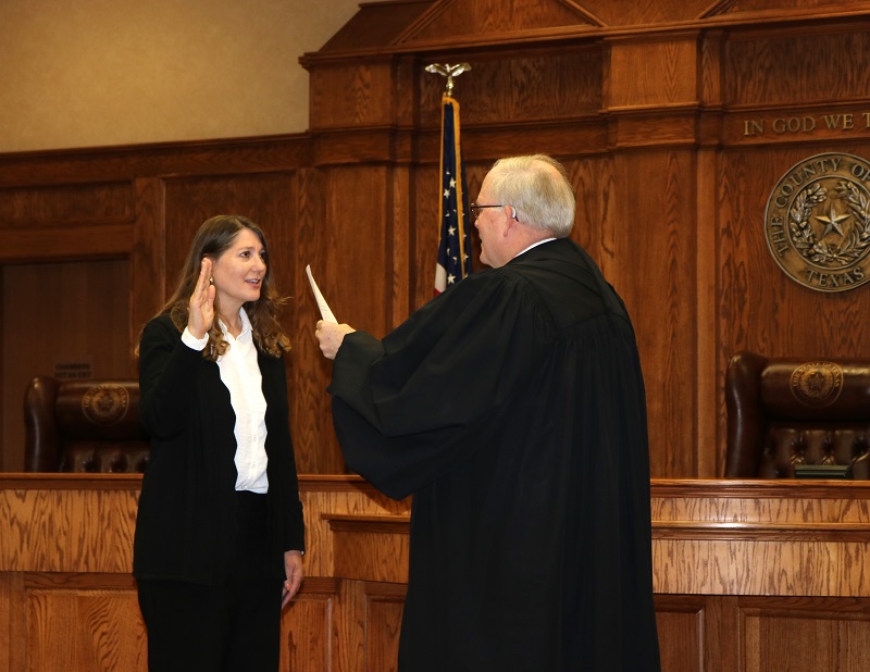 Smith County Auditor Sworn in to Office - ETX Bell